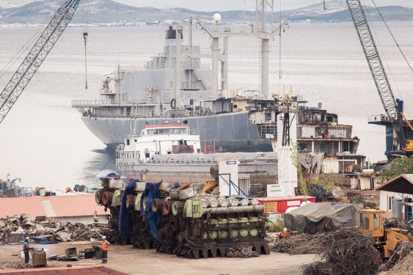 Inside the World's Most Secretive Ship-Breaking Yards - Offbeat Travelling